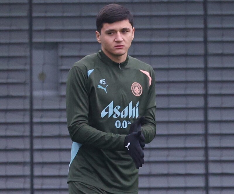 「アジア史上最高の選手が誕生するか」20歳のウズベキスタン代表DF、マンC電撃移籍にアジア衝撃！「82億円だと？ すごい取引だ」 | サッカー ...