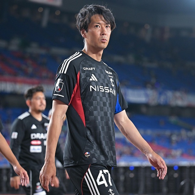 「えええーまじかよ」「突然だな」代表歴も持つ日本有数の実力者がマリノス離脱で騒然。35歳で海外移籍へ「これは予想外すぎる」 | サッカー ...
